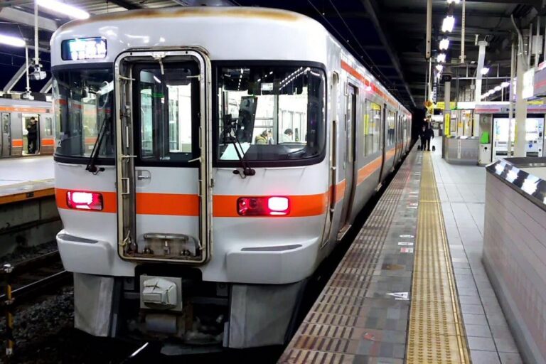 【高山本線 乗車記】通勤路線、ローカル線、観光路線……さまざまな表情を見せる高山本線を冬の青春18きっぷで乗り継ぐ旅！ | ひさの乗り鉄ブログ